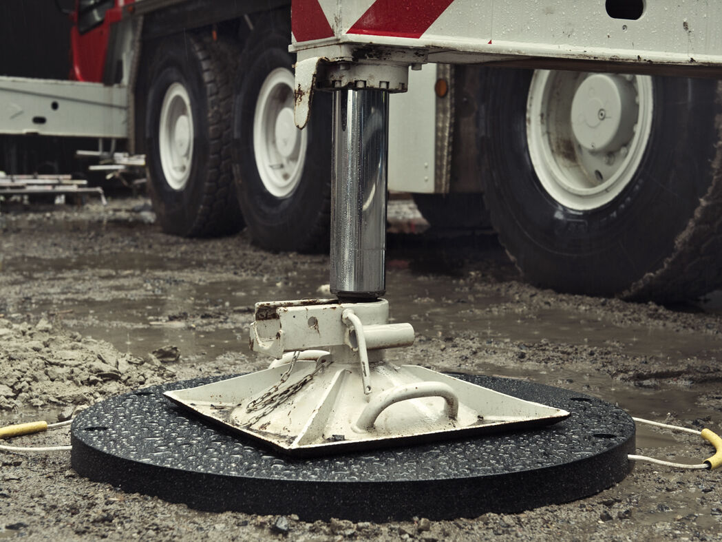 Outrigger pads | Lodax